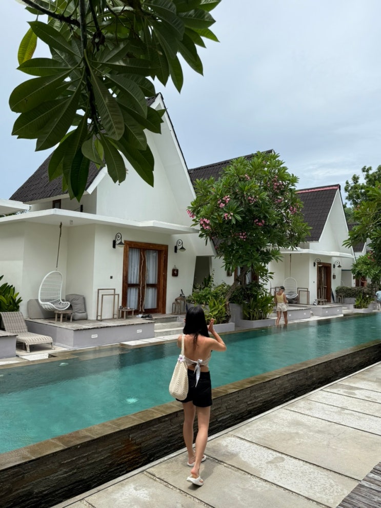 발리여행 3-4일차/ 길리 폰테빌라 후기, 길리 맛집, 핀스 비치클럽, 짱구 가성비 숙소 : 네이버 블로그