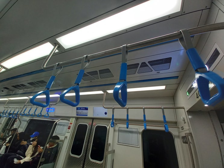 4호선 우진산전 신차 W401편성 둘러보기 : 네이버 블로그