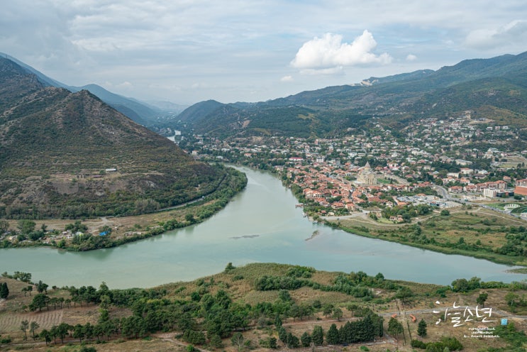 조지아의 두물머리 쿠라강과 아라그비강 두 강물이 만나는 즈바리 수도원(Jvari Monastery) : 네이버 블로그