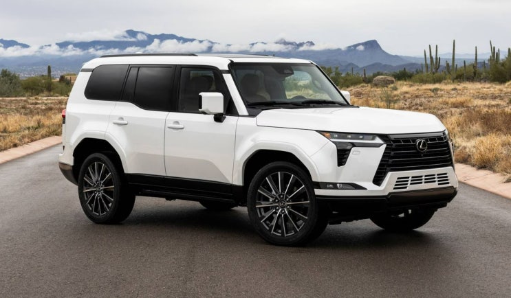 GV80 하이브리드는 언제? 렉서스 신형 GX 550h 하이브리드의 2025년 하반기 출시 전망 및 파워트레인, 제원, 실내 등 ...