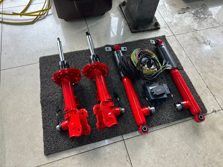 KA4 카니발 승차감을 책임진다 / 만도 ECS10 전자서스펜션 / 실제차주와의 대화 (영상참조) : 네이버 블로그