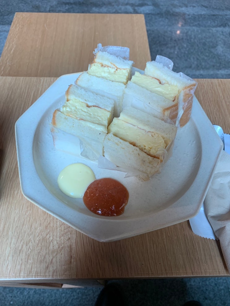 명동/충무로 오믈렛 샌드위치가 맛있는 카페 티피 TEAFEE : 네이버 블로그