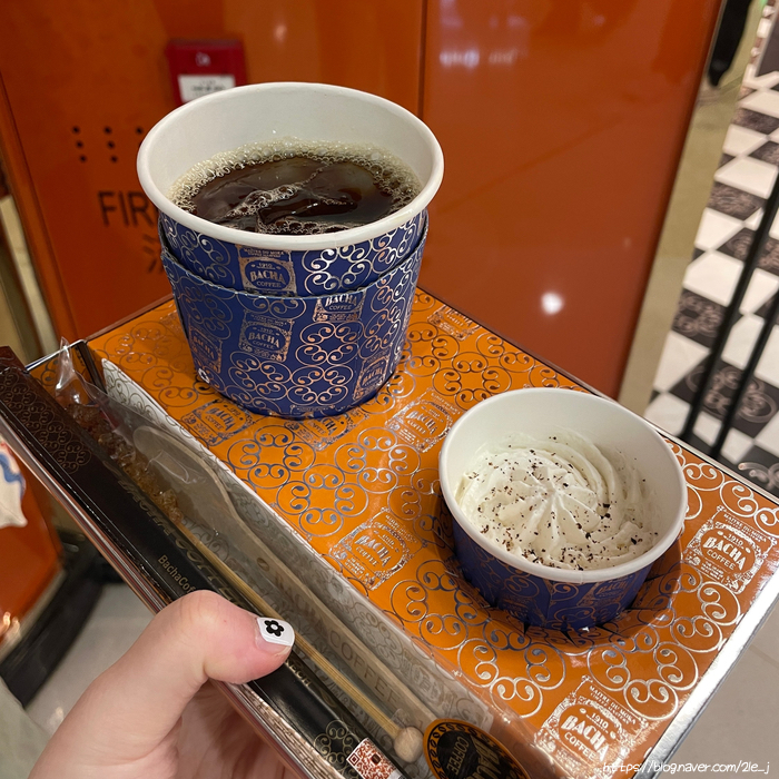 홍콩 IFC몰 카페 바샤커피 (Bacha coffee) 위치, 커피 크루아상 세트 먹는 법 및 후기, 바샤커피 드립백 기념품 ...