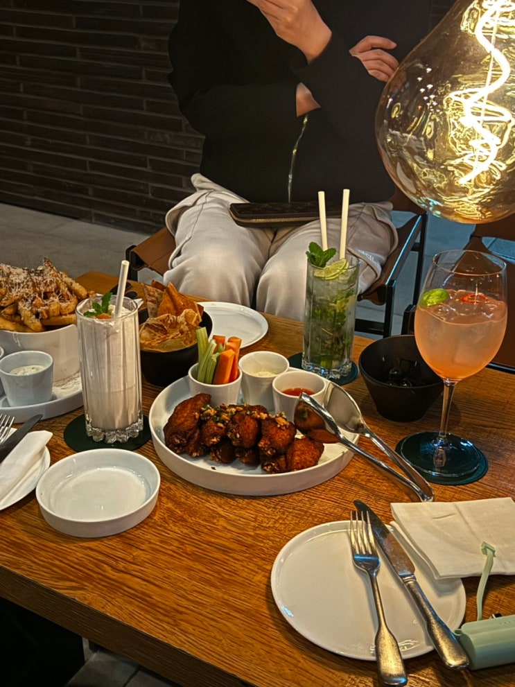 [모보바(Mobo Bar)] 강남 JW 메리어트 호텔 칵테일바 : 네이버 블로그