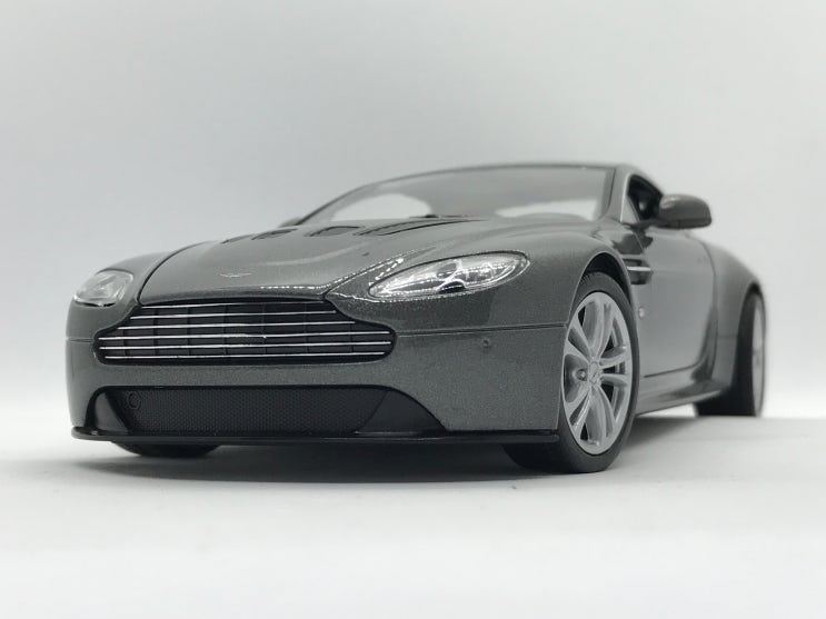 웰리 1:24 애스턴마틴 V12 밴티지 1세대 다이캐스트 자동차 모형(Welly Aston Martin V12 Vantage ...