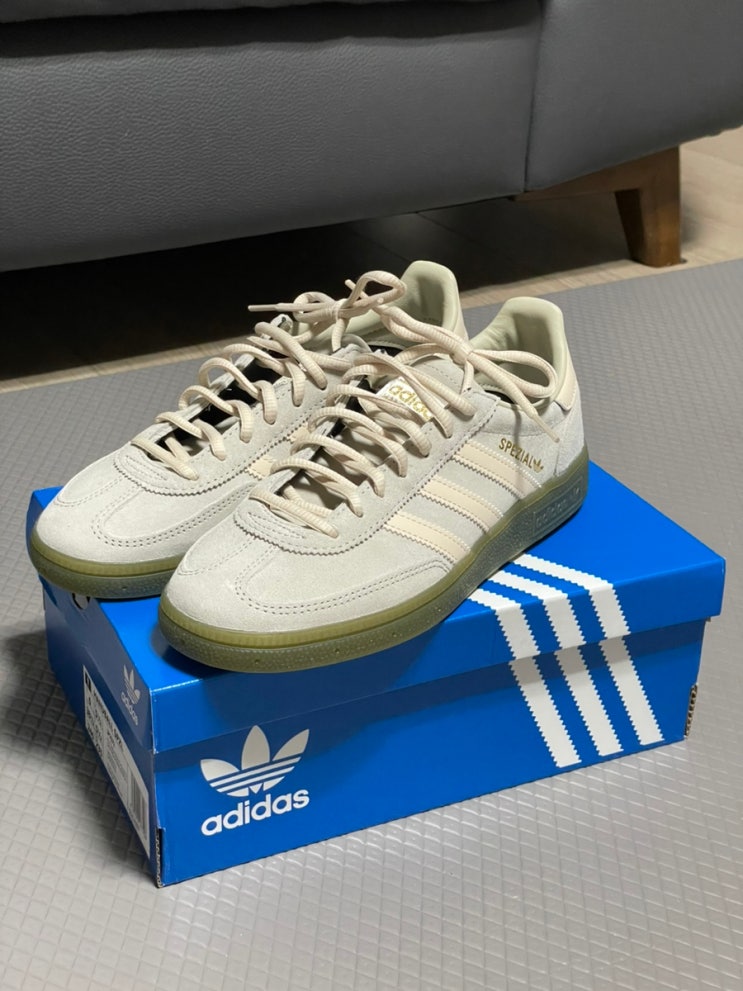 [아디다스 Adidas] 핸드볼 스페지알 퍼티그레이 JP7672 - 240 후기 & 사이즈 팁 : 네이버 블로그