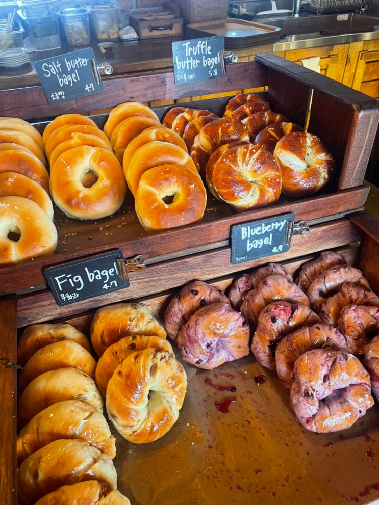 [제주 동쪽 카페] 런던베이글 뮤지엄 웨이팅, 주차, 후기 : 네이버 블로그