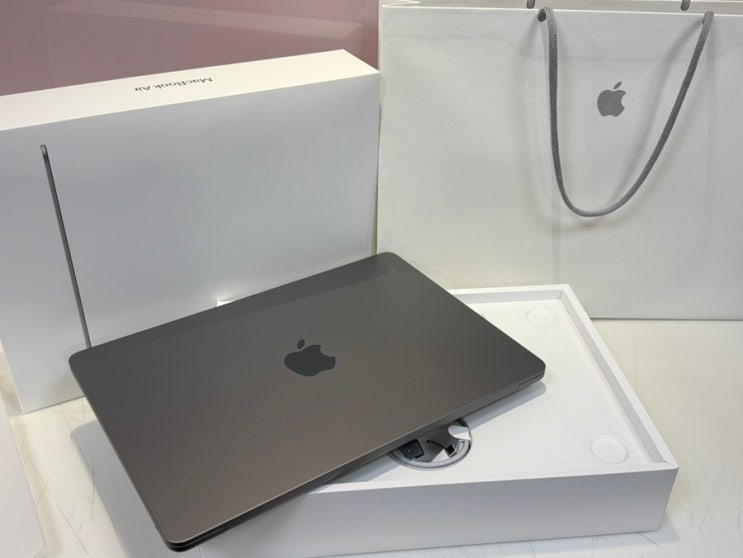 [맥북] 맥북에어 M3 13인치 스페이스그레이 언박싱 / 교육할인 스토어 구매 : 네이버 블로그