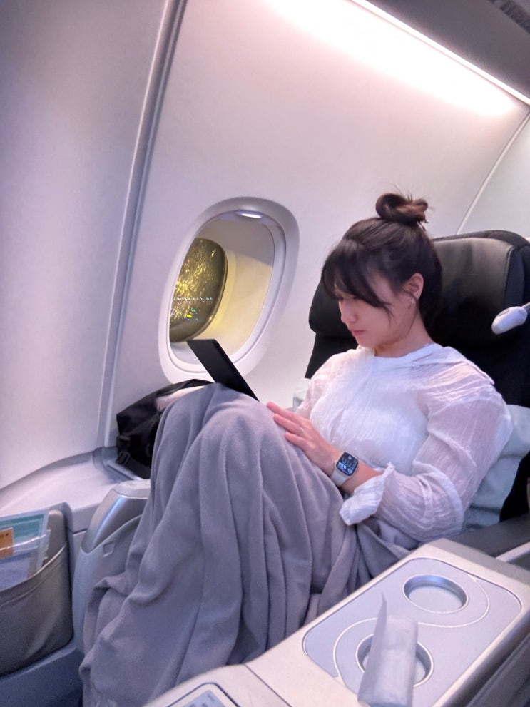 방콕 KE658 비즈니스 프레스티지 탑승 후기 | 슬리퍼 좌석, 기내식 NO, 수면만 YES! : 네이버 블로그