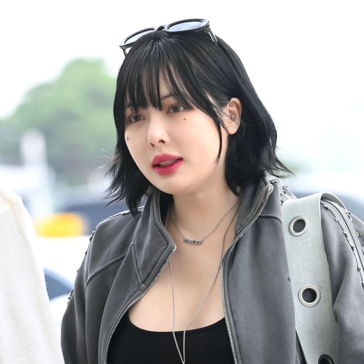 통통해진 현아♥용준형, 공항패션 달달 근황…임신설까지? : 네이버 블로그