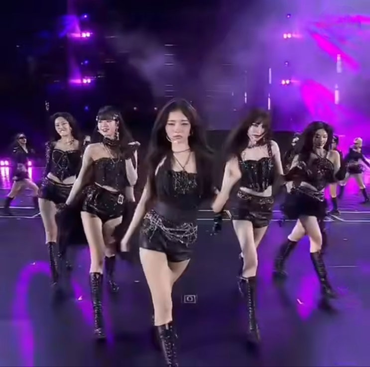 2025 TMA를 뒤흔든 IVE(아이브)의 무대! .. REI(레이)의 압도적 퍼포먼스와 IVE 추천곡 : 네이버 블로그