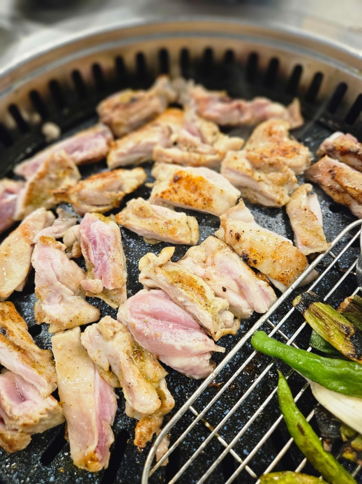 명동참숯92 — 닭갈비인데 양꼬치 느낌?! 이색적인 숯불 명동 닭갈비 맛집 : 네이버 블로그
