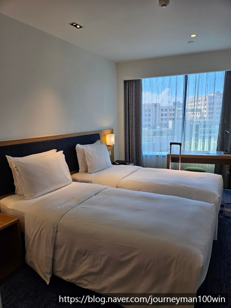 마카오 '홀리데이 인 익스프레스' 호텔 마카오 시티 숙박 및 조식 이용 후기, 반도 가성비 숙소 추천, MACAU Holiday ...