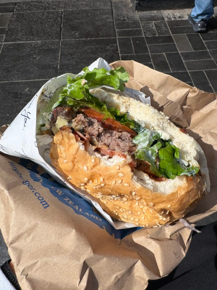 뉴질랜드 남섬 퀸스타운 필수방문 수제버거 맛집 ‘ferg burger' 방문후기 : 네이버 블로그
