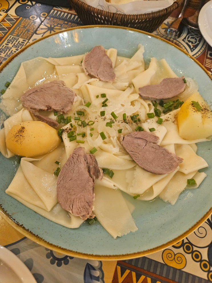 [알마티 맛집] 카자흐스탄 전통 음식점 나밧(Navat) : 네이버 블로그