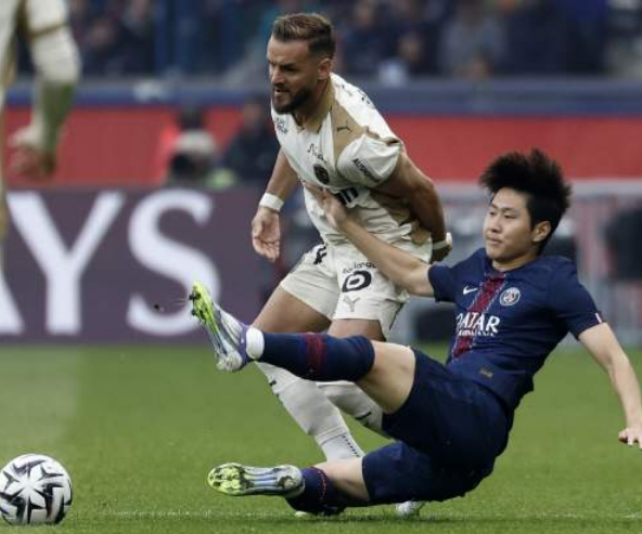 이강인 근황, AFC 올해의 국제선수상 수상, 절친 구보 제쳐 : 네이버 블로그