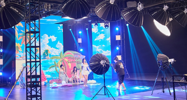 고독스 신제품 출시 Bi color LED LE600 Bi 라이브방송스튜디오,쇼핑라이브 구매상담 진행 스튜디오장비상담 : 네이버 블로그