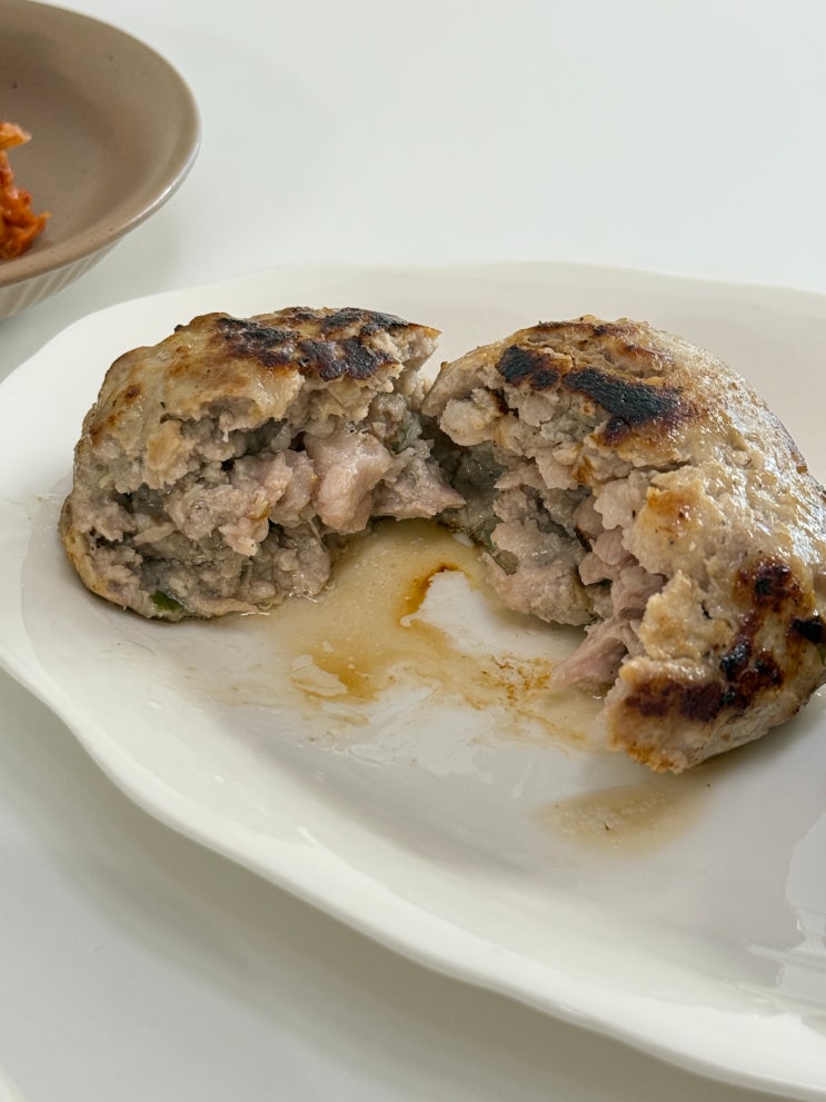 촉촉한 육즙의 가정식반찬 ‘진짜함박’, 간편하지만 진짜 맛있었다 : 네이버 블로그