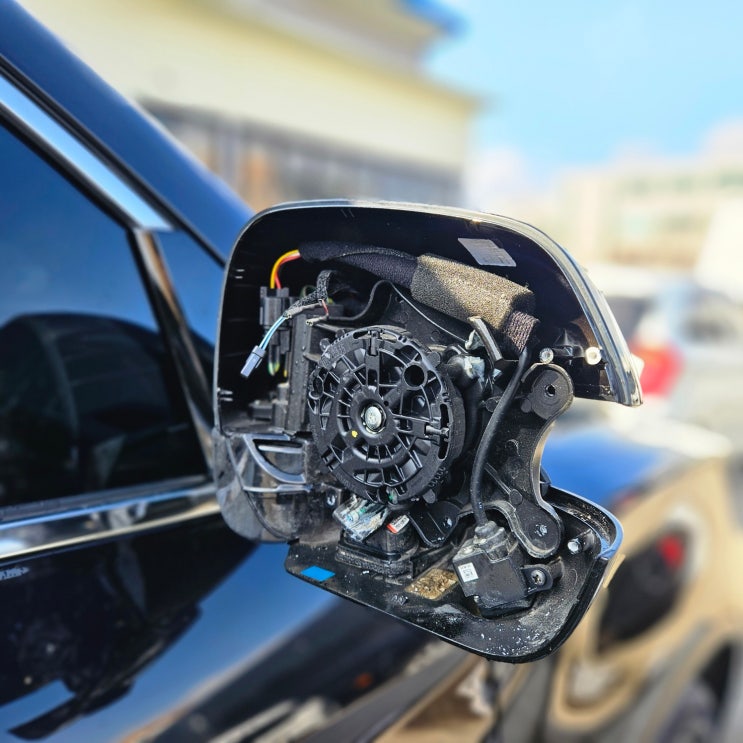 KGM G4 렉스턴 사이드미러 파손, 중고 순정부품으로 저렴한 비용 보장 [광주GG모터스] : 네이버 블로그