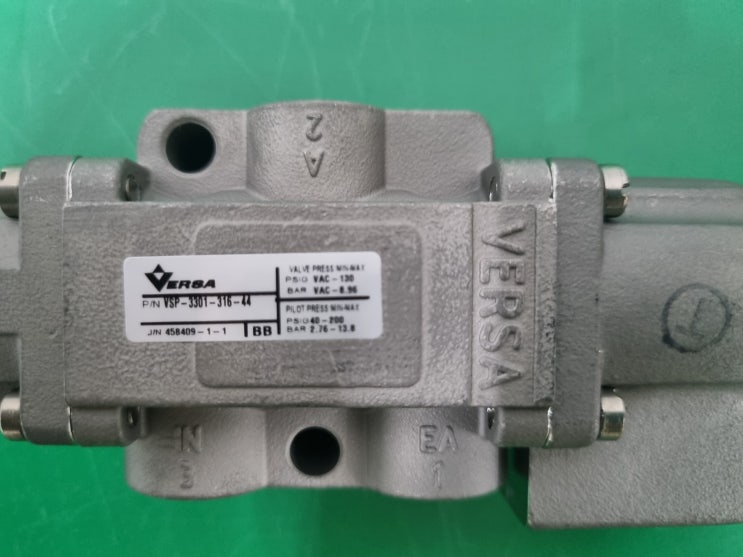 [VERSA] Solenoid Valve / V-316 Series / VSP-3301-316-44 / Air Operated ...