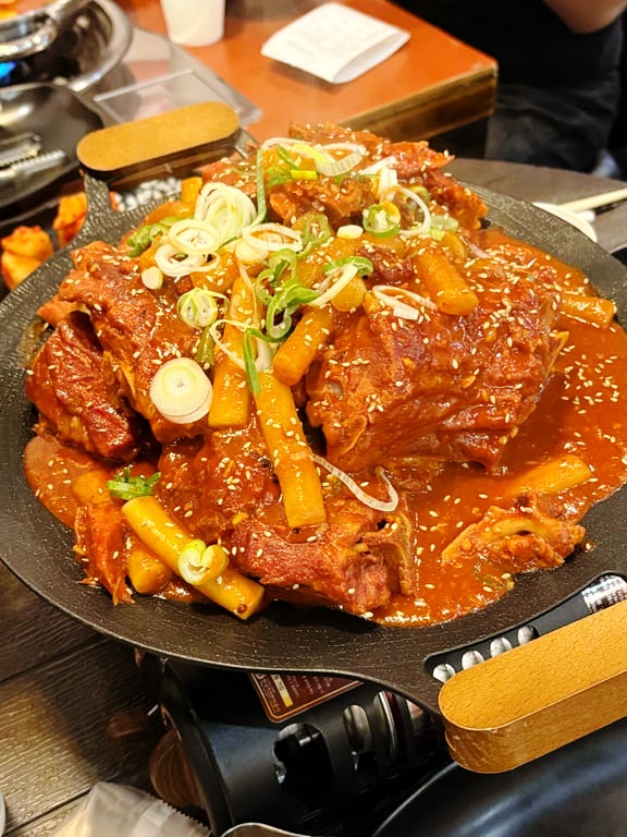 깊은 국물맛에 반한 든든한 한 끼! [문정역감자탕] 조조감자탕 문정역점 : 네이버 블로그