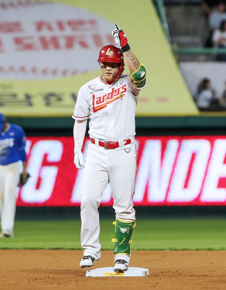 SSG 김찬형 은퇴선언 SSG는 임의해지로 올 시즌 네 명의 선수가 팀을 떠나다 : 네이버 블로그