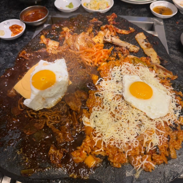 [발산 맛집] 돌판에 삼겹살 짜파게티 볶음밥까지 후기 "석암생소금구이 마곡본점" : 네이버 블로그