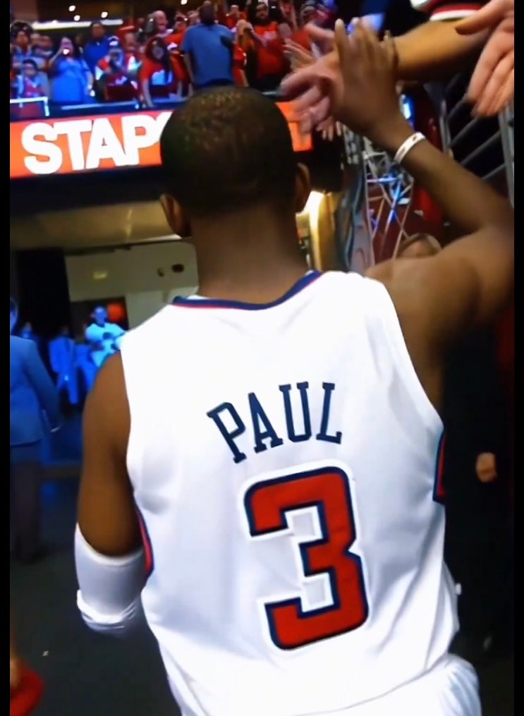 [NBA] 우궁사 크리스폴, CP3는 자신의 공식 SNS를 통해 은퇴발표영상을 공개하며 25-26시즌 종료 후 코트를 떠날 ...