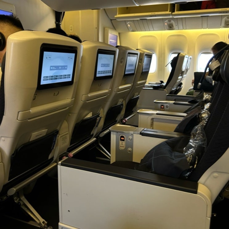 에어프랑스 프리미엄 이코노미 AF267 인천-파리 좌석, 기내식 후기 : 네이버 블로그