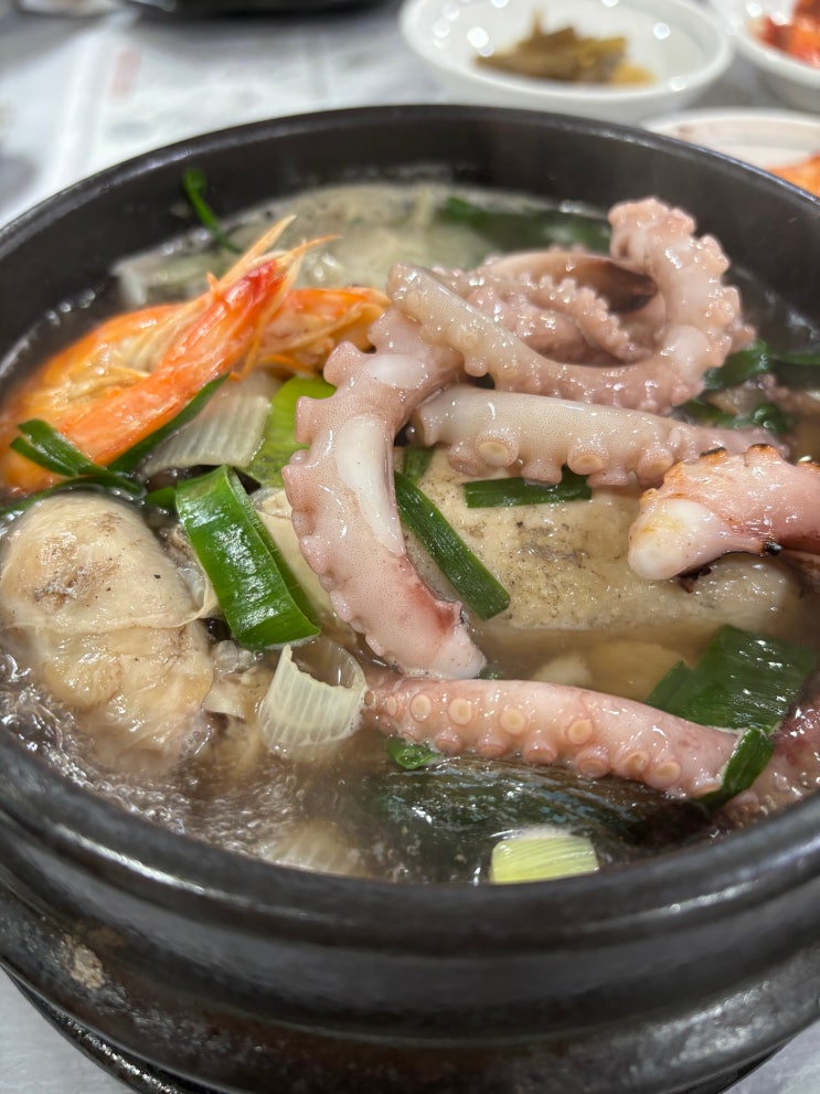 몸보신 하기 좋고 맛있는 동구릉 능이 삼계탕 맛집 '황제능이백숙' : 네이버 블로그