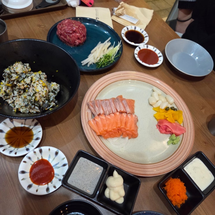 육회바른연어 면목점 : 네이버 블로그