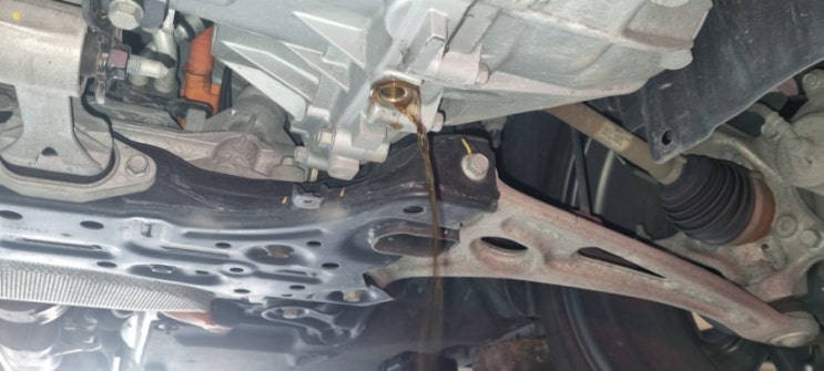 니로 하이브리드 변속기DCT 오일 교환 클러치 오일 교환 안양 과천 의왕 군포 상익카 정비기능장 평촌 카센타 카센터 정비소 ...