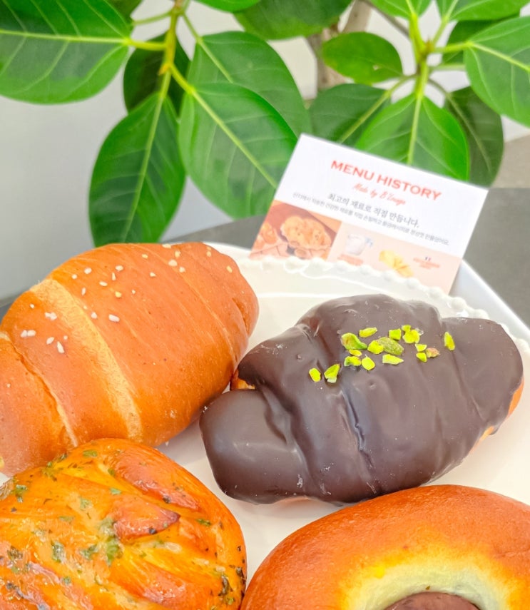 인천 소금빵 맛집 베이직라운지 브런치 하기 좋은 계양 카페 : 네이버 블로그
