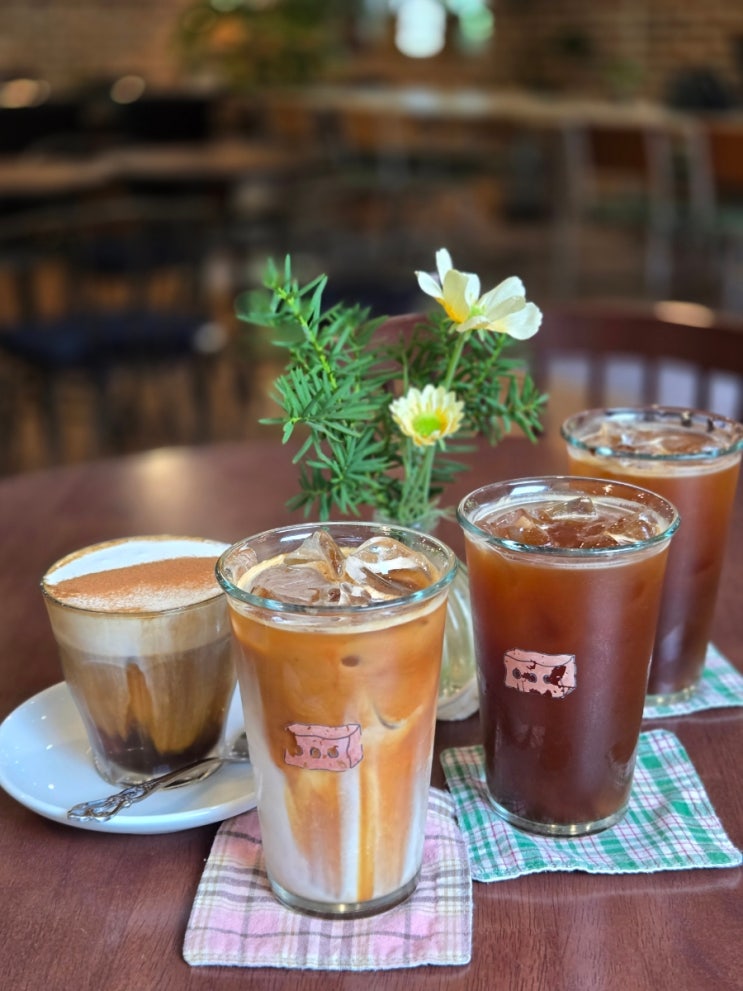 수원 조원동 카페 _ 레드브릭커피 Red Brick Coffee _ 조용하고 분위기 좋은 주택개조 카페(수제 바스크치즈케이크 ...