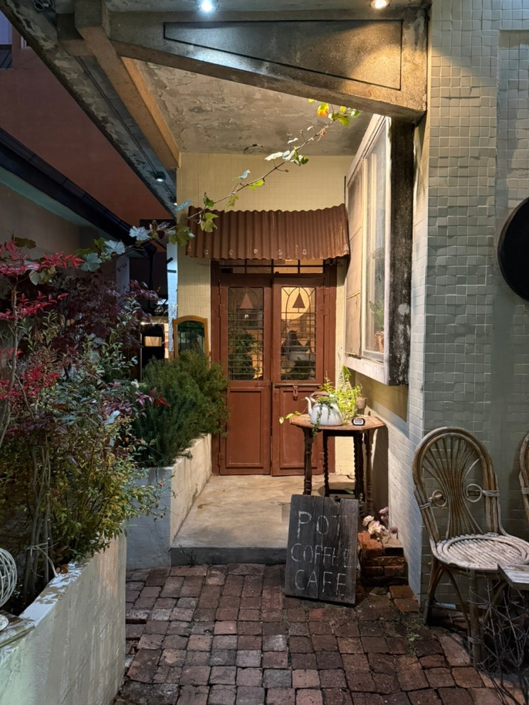 전포역 디저트 카페 : 팟오브부산/ 전포 티라미수/전포카페추천/전포동 티라미수 맛집 방문기 : 네이버 블로그