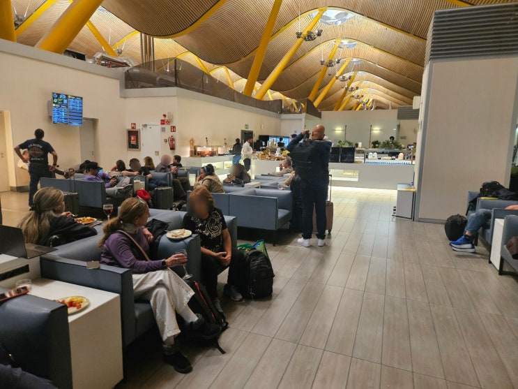 마드리드 공항 4S터미널 라운지(Sala VIP Neptuno) 이용후기 : 네이버 블로그