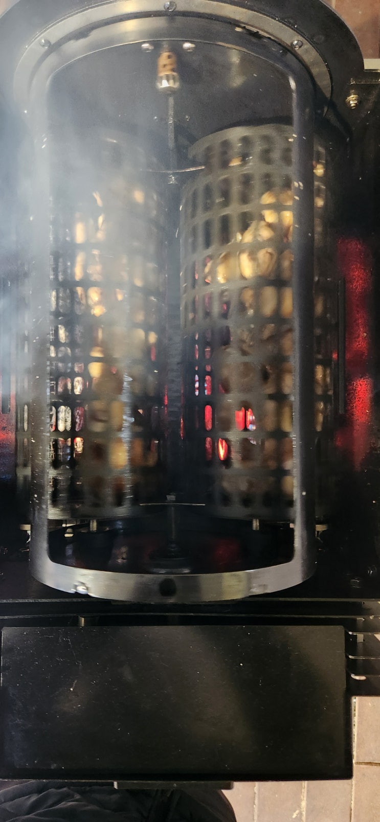 진짜 숯불치킨은 오븐과 토치를 쓰지않는다 : 네이버 블로그