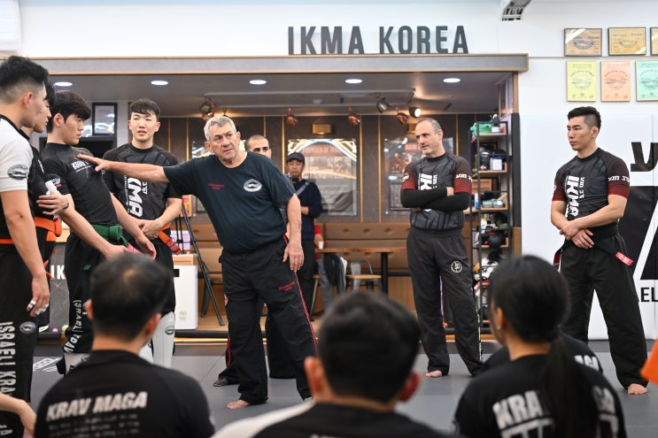 [IKMA 하임 기드온 본관 세미나 2편] 성추행·위협 상황에서 증명되는 정통 크라브마가란 무엇인가? : 네이버 블로그