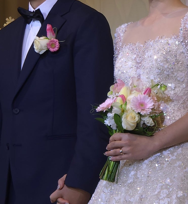 [TEZZ FLOWER 테즈플라워] 단골 꽃집 ! 꽃 선물, 기념일, 촬영부케, 본식부케 모두 테즈플라워 : 네이버 블로그