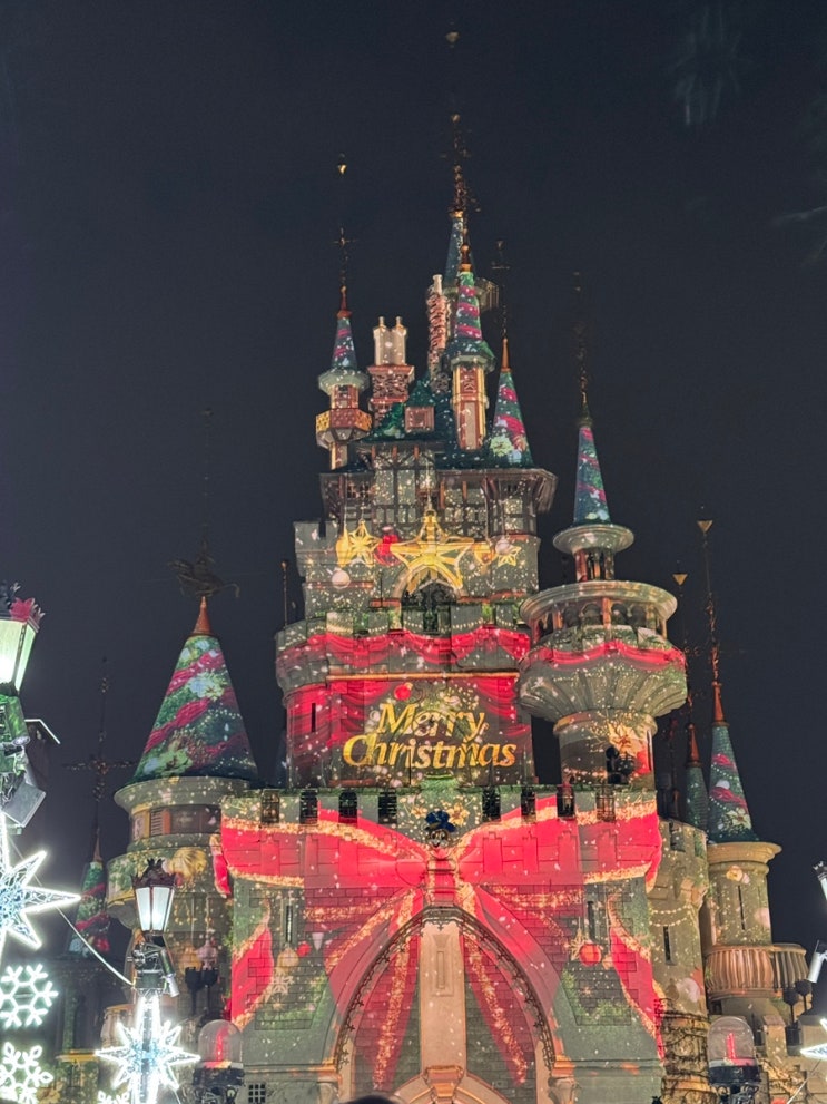 25년 12월 (1) : 롯데월드 크리스마스 시즌 : 네이버 블로그