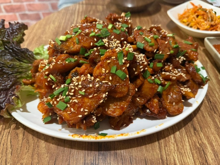 [서울] 동대문역 창신동 매운 족발 : 네이버 블로그