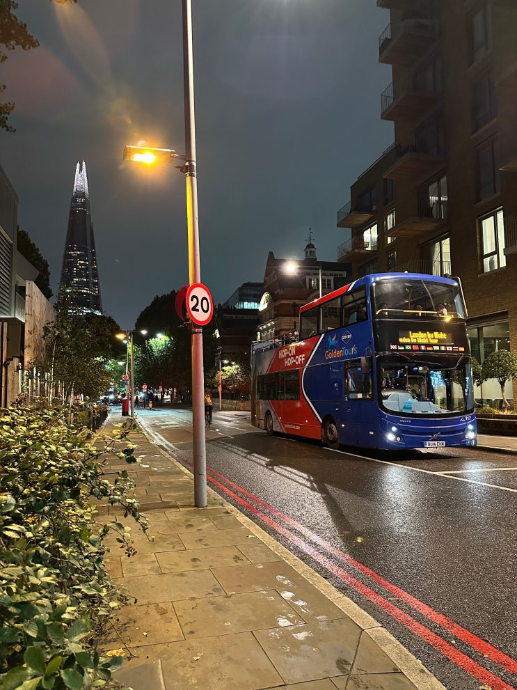 런던 여행 2일차 밤ㅣ The Pommelers Rest(펍), 뚜벅이 템스강 야경 투어 : 네이버 블로그