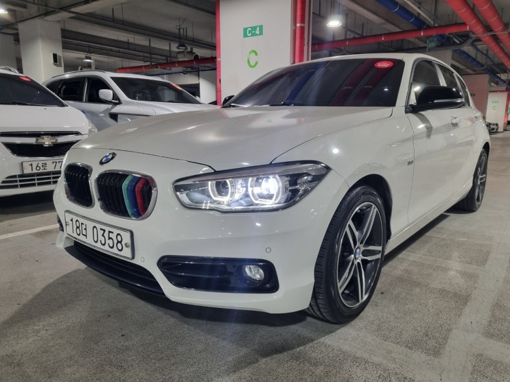 “작아도 BMW는 BMW다” 118d 스포츠 16년식 리뷰 : 네이버 블로그