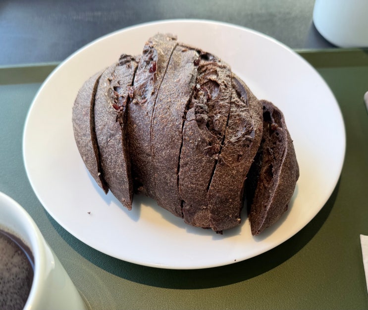 Gluten-Sensitive in Seoul? Try This Chewy Rice Bread in Apgujeong : 네이버 블로그