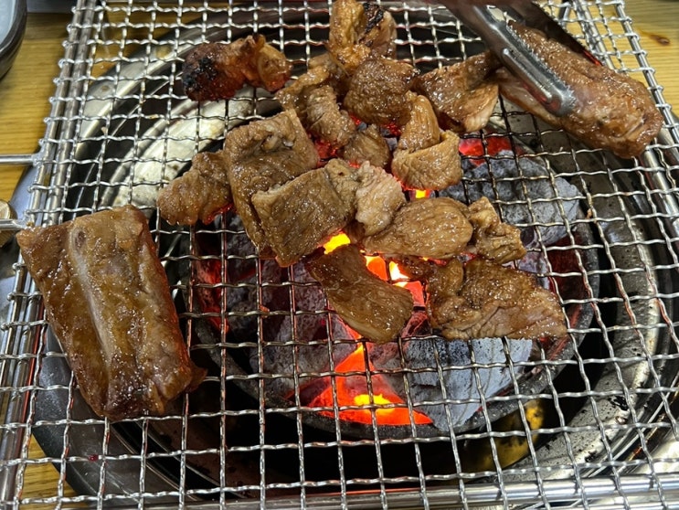 [대구] 명동돼지한마리 본점 숯불돼지갈비 솔직후기 / 내돈내산 : 네이버 블로그