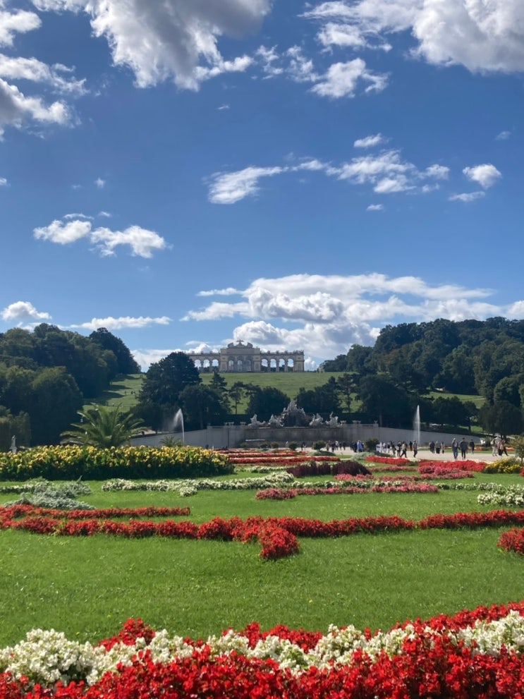 [신혼여행] 오스트리아 비엔나 신혼여행 - 쇤브룬 궁전 & 소금 폭립 : 네이버 블로그
