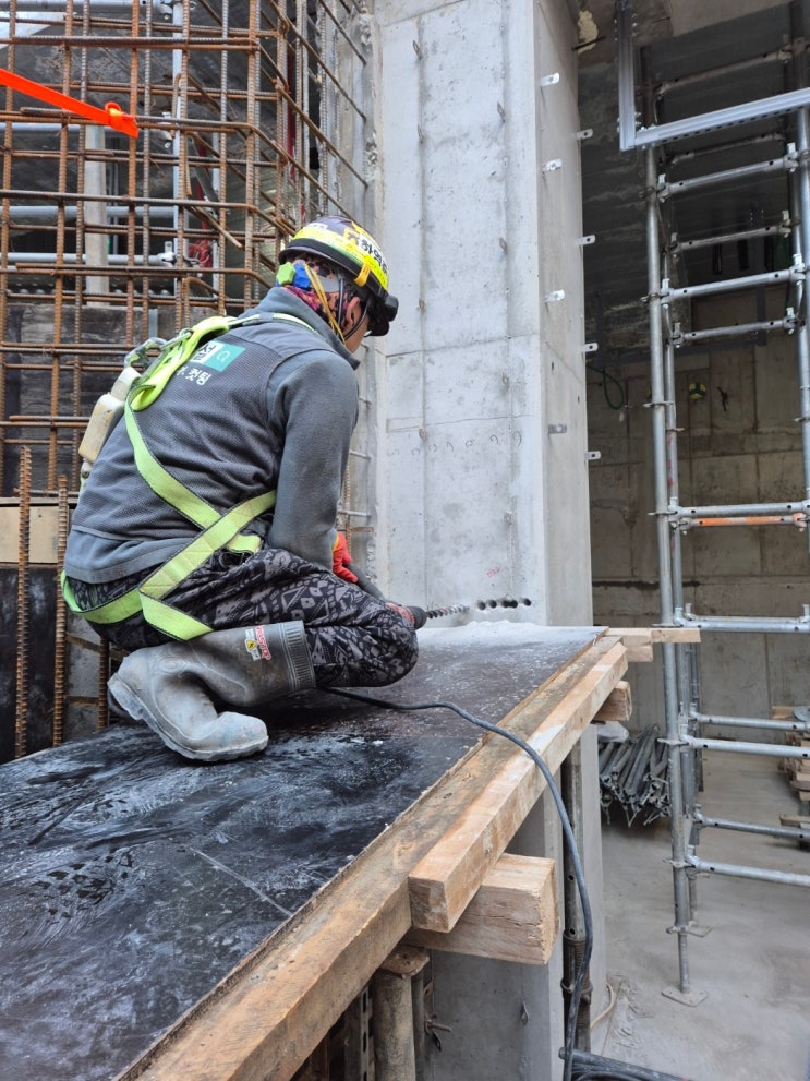 *망치건설*등촌동현장 케미칼 앙카/천공/다월바/힐티/te70/te60/te50/vc40/re500 : 네이버 블로그