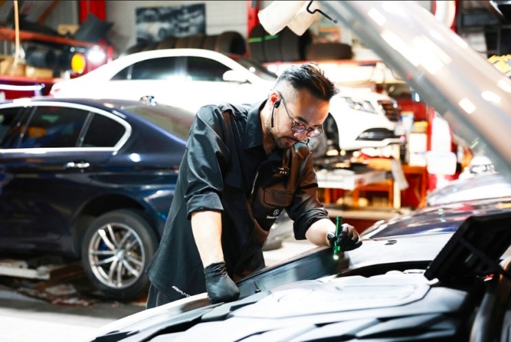 [톡톡 인터뷰]하오르모터스 송동혁 대표의 이야기 자동차 정비를 넘어 고객의 신뢰를 지켜온 길. : 네이버 블로그