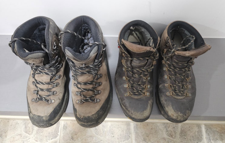 용도에 따른 중등산화 사용 리뷰 (캠프라인 헬리오스 vs 잠발란 울트라 라이트) : 네이버 블로그