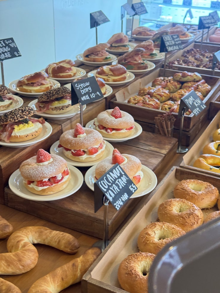 신당역 카페 베이글 맛집 어글리베이커스베이글 Ugly Bakers Bagel 신당 본점 : 네이버 블로그